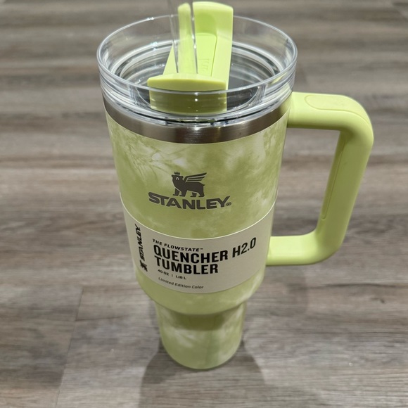 Stanley | Dining | Stanley The Flowstate Quencher H2 Tumbler 40oz ...